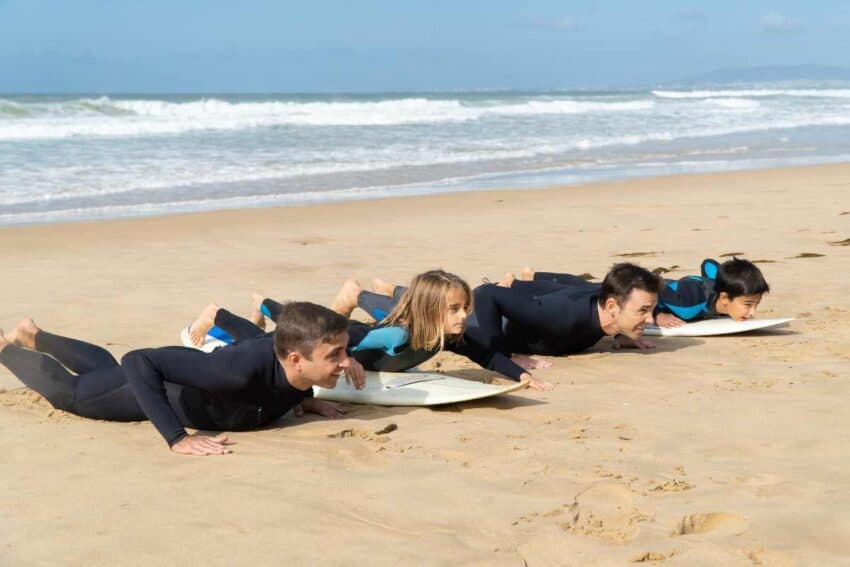 How to Teach Someone to Surf: Tips and Techniques for Beginners