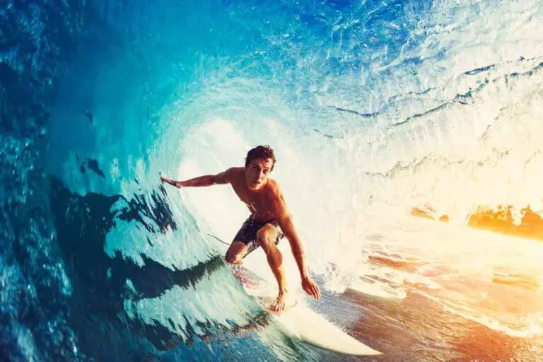 Surfing Tricks: Master the Waves with Expert Techniques