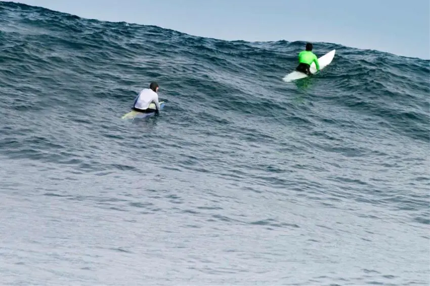 What Is Snaking in Surfing: Understanding Unfair Lineup Tactics