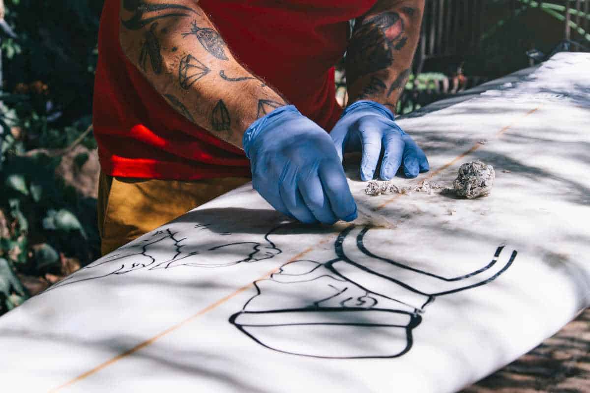 How to Clean a Surfboard: Easy Maintenance Tips
