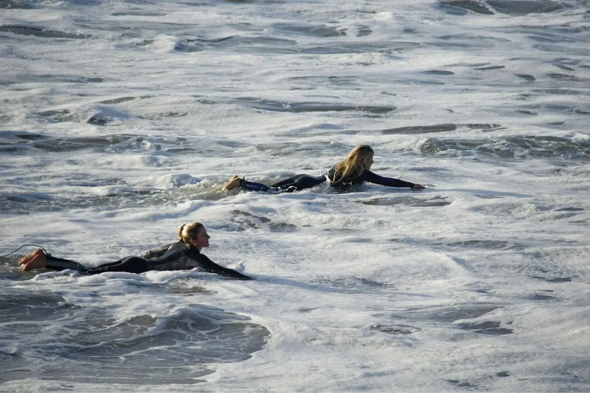 Top 5 Critical Surfing Tips for Beginners!