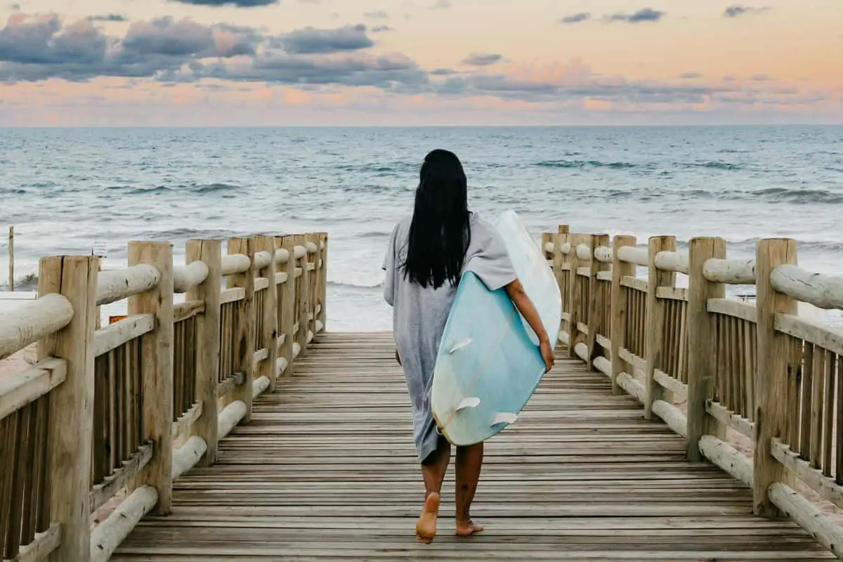 Top 5 Critical Surfing Tips for Beginners!