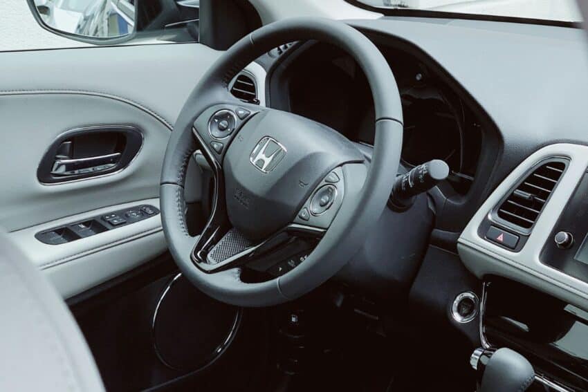 Best Cars for Surfers: Top 10 Rides for Surfing Adventures