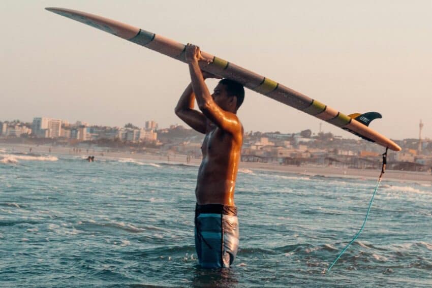 Top 5 Critical Surfing Tips for Beginners!